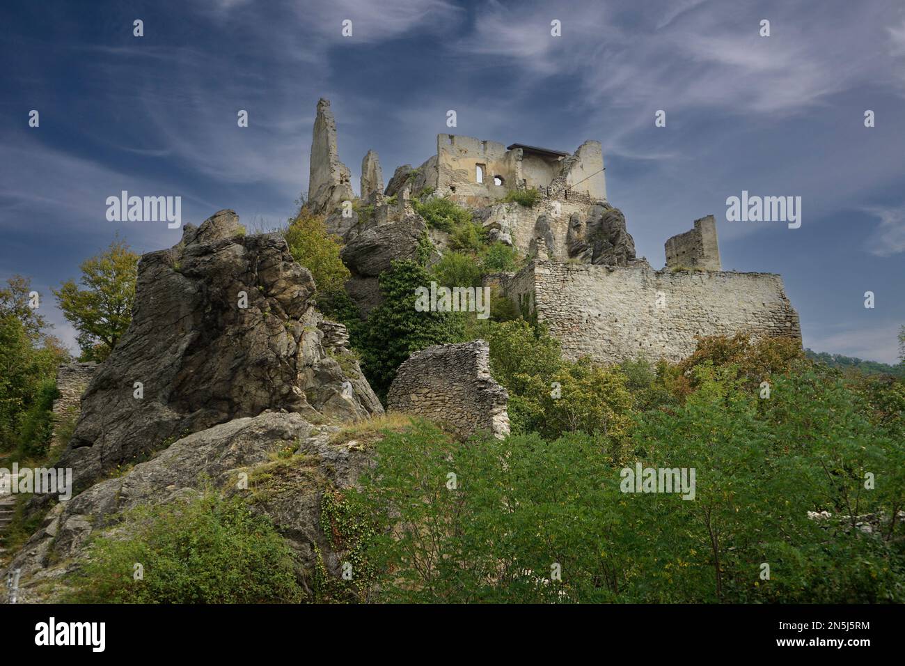 Burg Dürnstein in der Wachau Stock Photo - Alamy