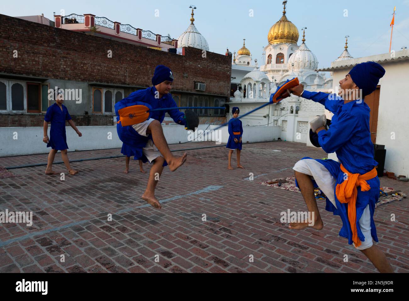 Martial art gatka hi-res stock photography and images - Alamy