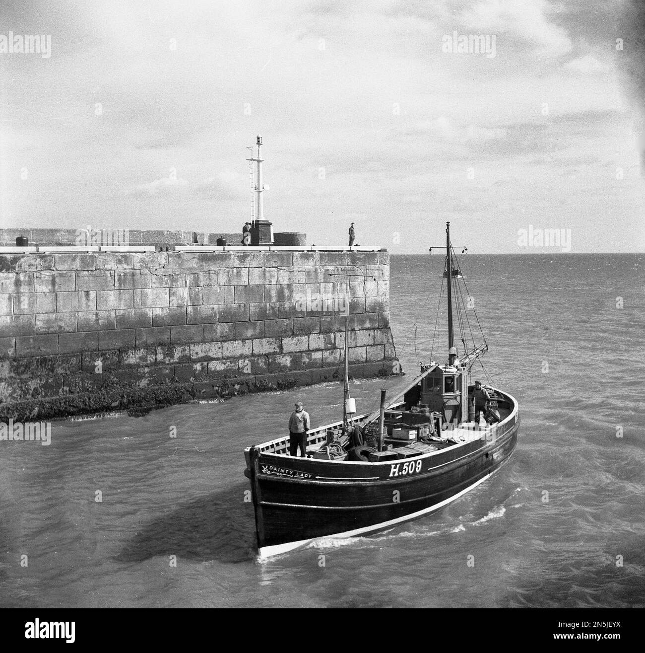 1950, historical, the fishing boat, 'Dainty Lady' (H.509) coming into ...