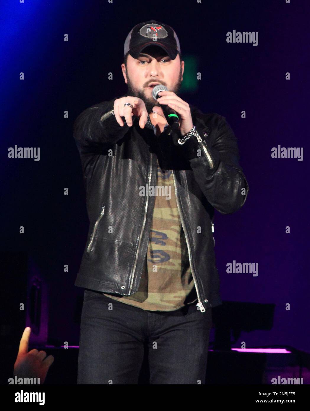 Country music artist Tyler Farr performs in concert at the Baltimore ...