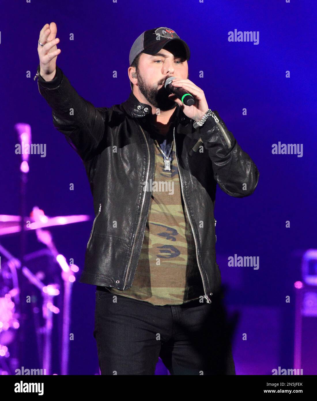 Country music artist Tyler Farr performs in concert at the Baltimore ...