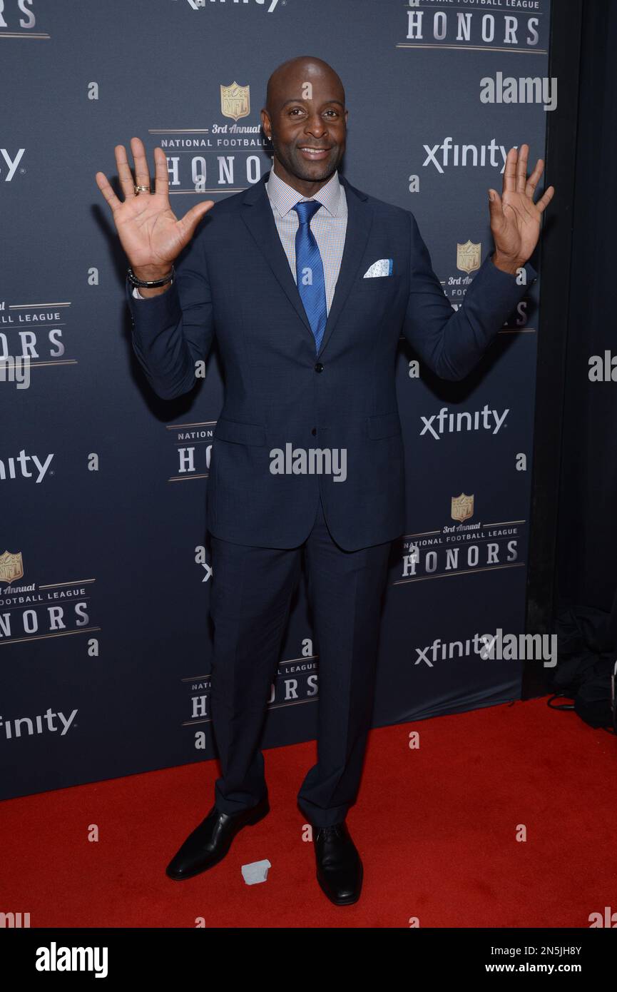 Former NFL Player Jerry Rice arrives at the 3rd annual NFL Honors at ...