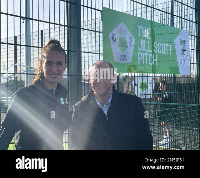 Jill Scott with Football Foundation CEO Robert Sullivan at the official ...