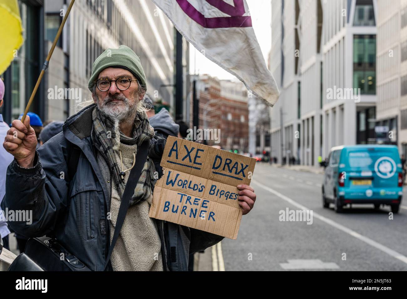 London, UK. 9th Feb, 2023. An electric van passes the protest - An Anti ...