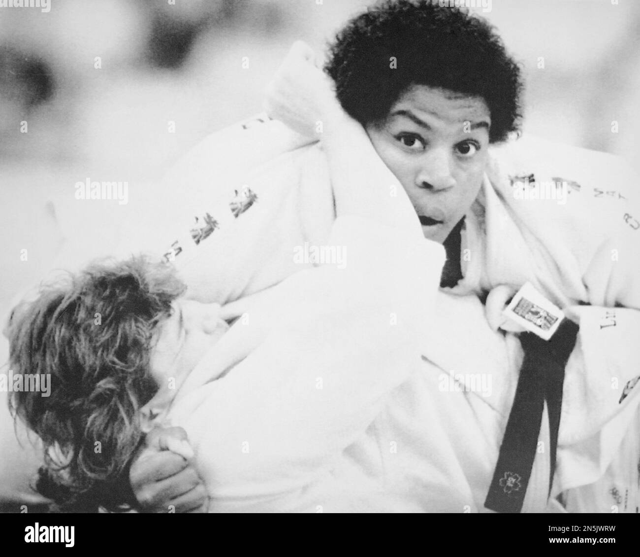 Sharon Lee of England, on top, defeated Geraldine Dekker of Australia ...