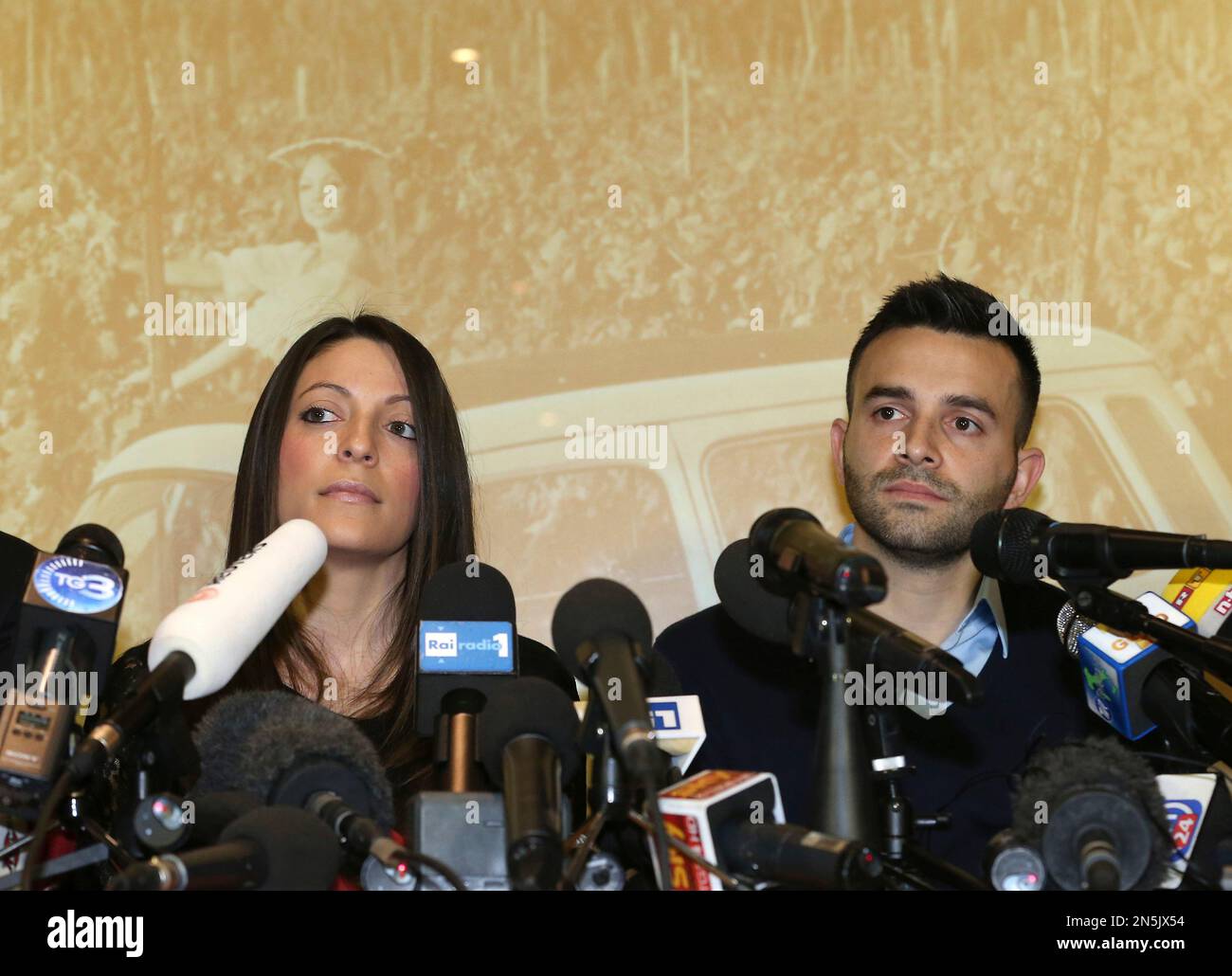 Meredith Kercher's sister Stephanie, left, and brother Lyle, talk ...