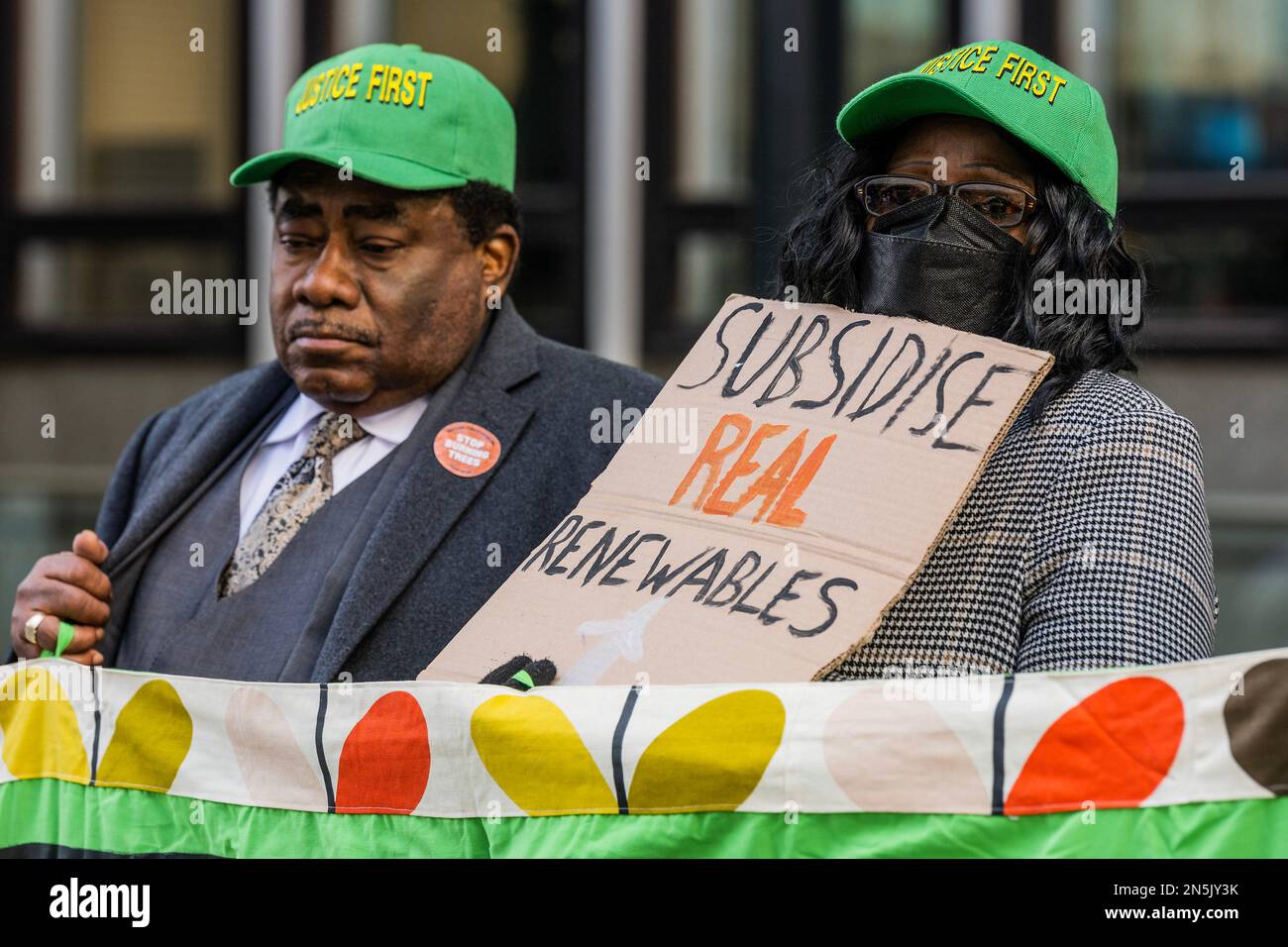 London, UK. 9th Feb, 2023. Supporters of the Dogwood alliance join the ...