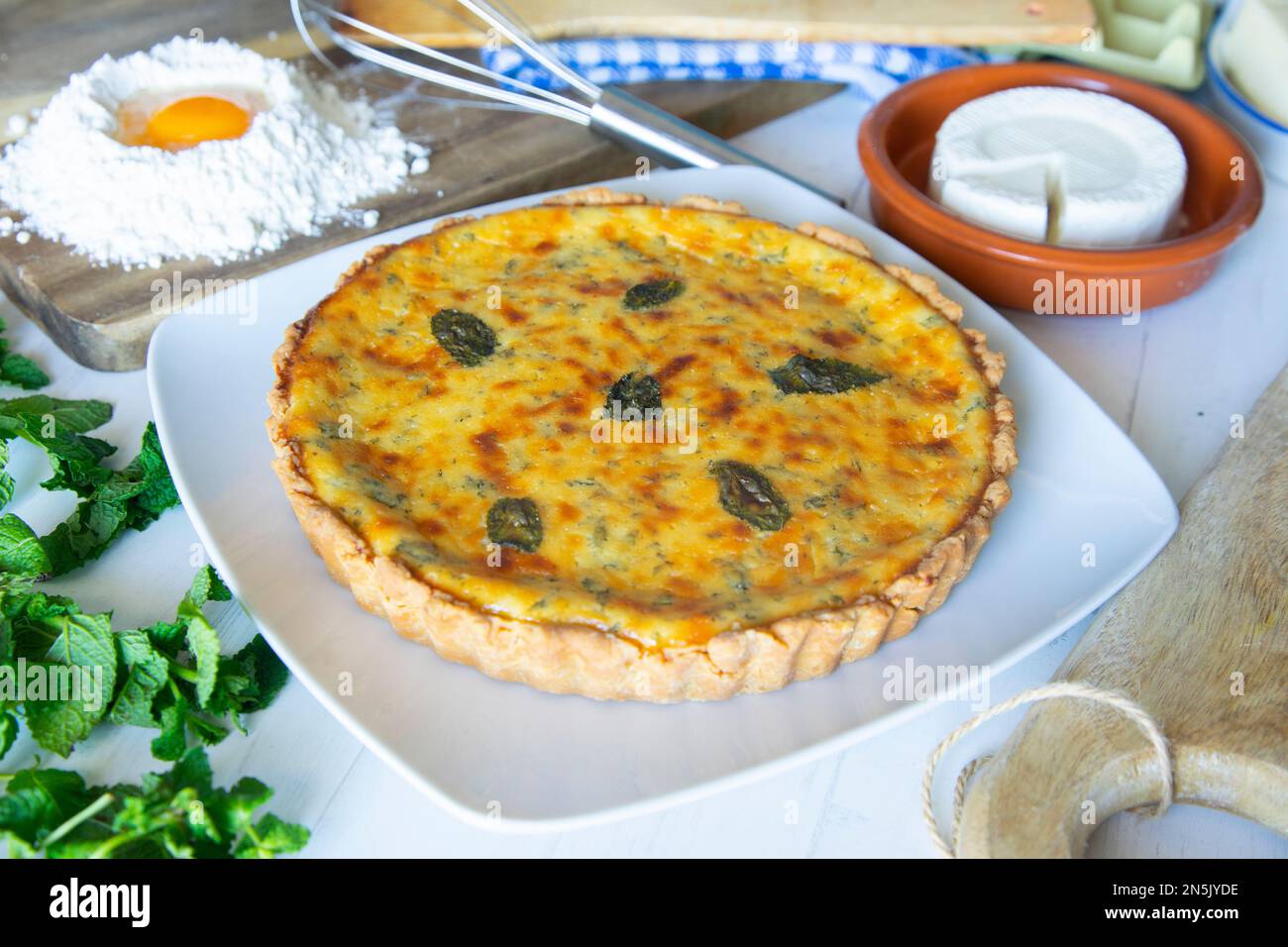 The flaó is a pastry made with flour paste filled with cottage cheese ...
