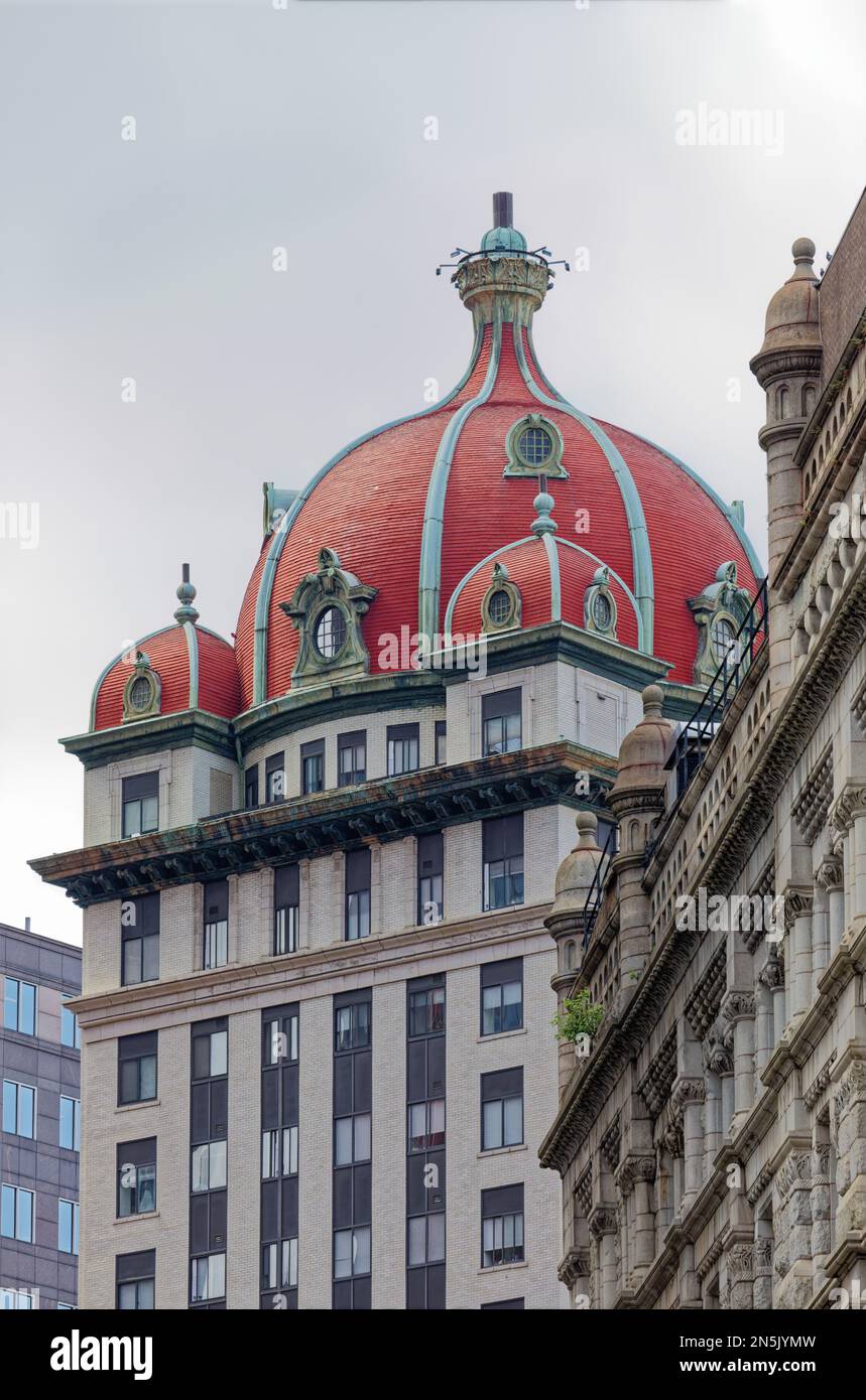 Pittsburgh Downtown: Red-domed apartment high-rise Midtown Towers was ...