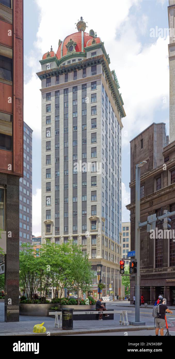 Pittsburgh Downtown: Red-domed apartment high-rise Midtown Towers was built in 1907 as an office ...