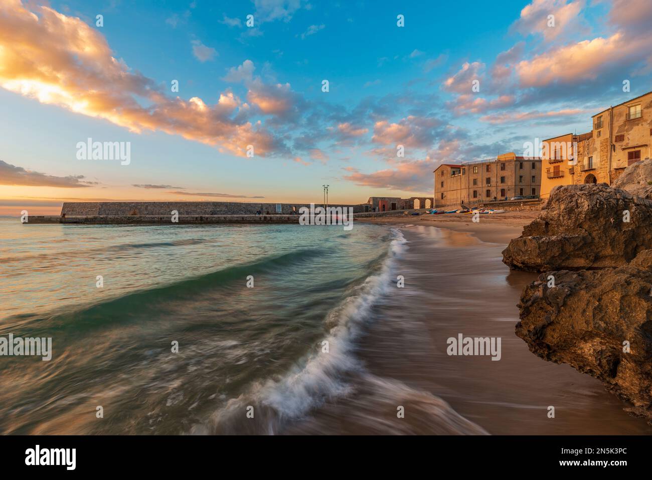 Seaside village sicily sunset hi-res stock photography and images - Alamy