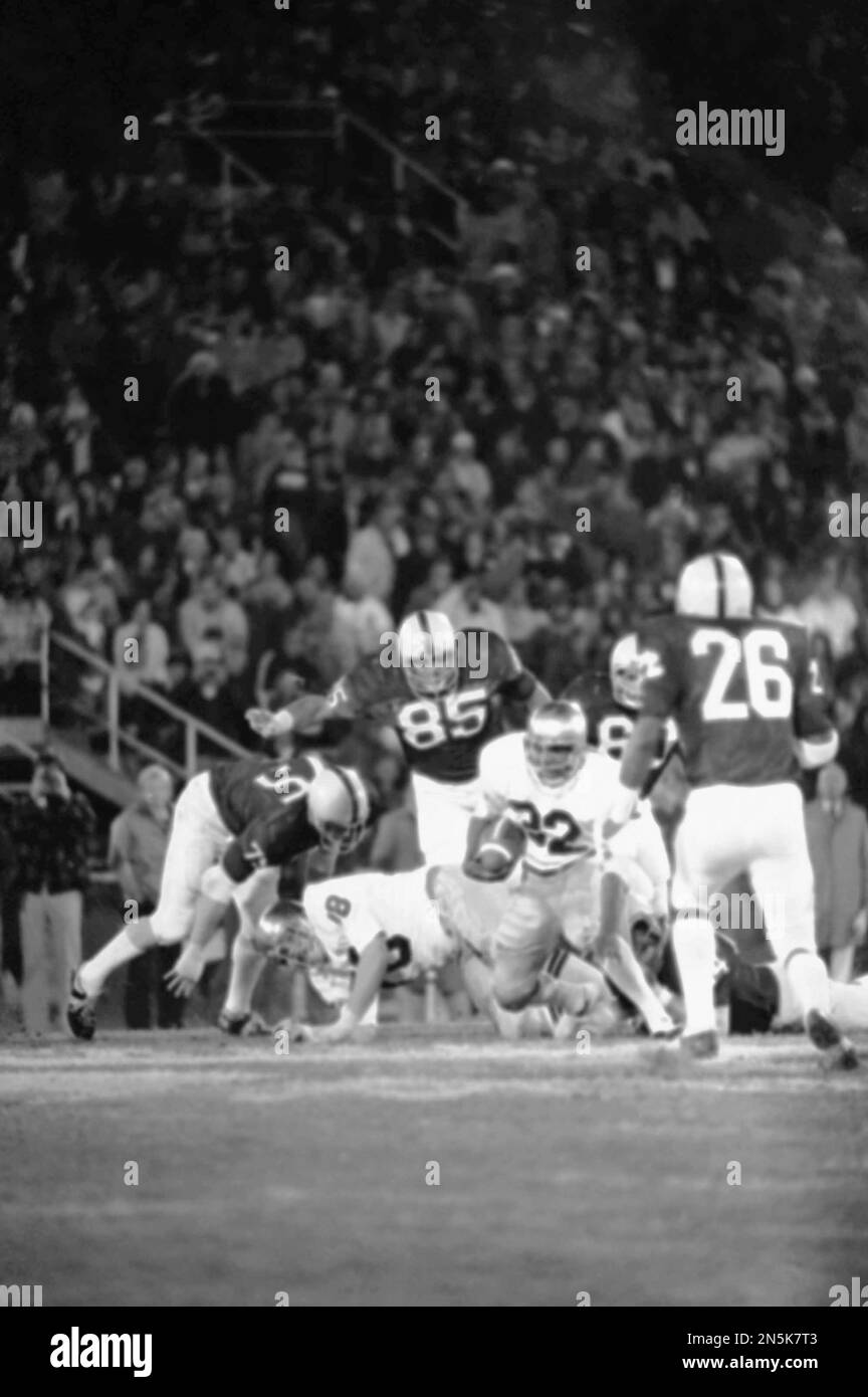 Penn State end Bill Banks (85) is about to pounce upon Notre Dame ...
