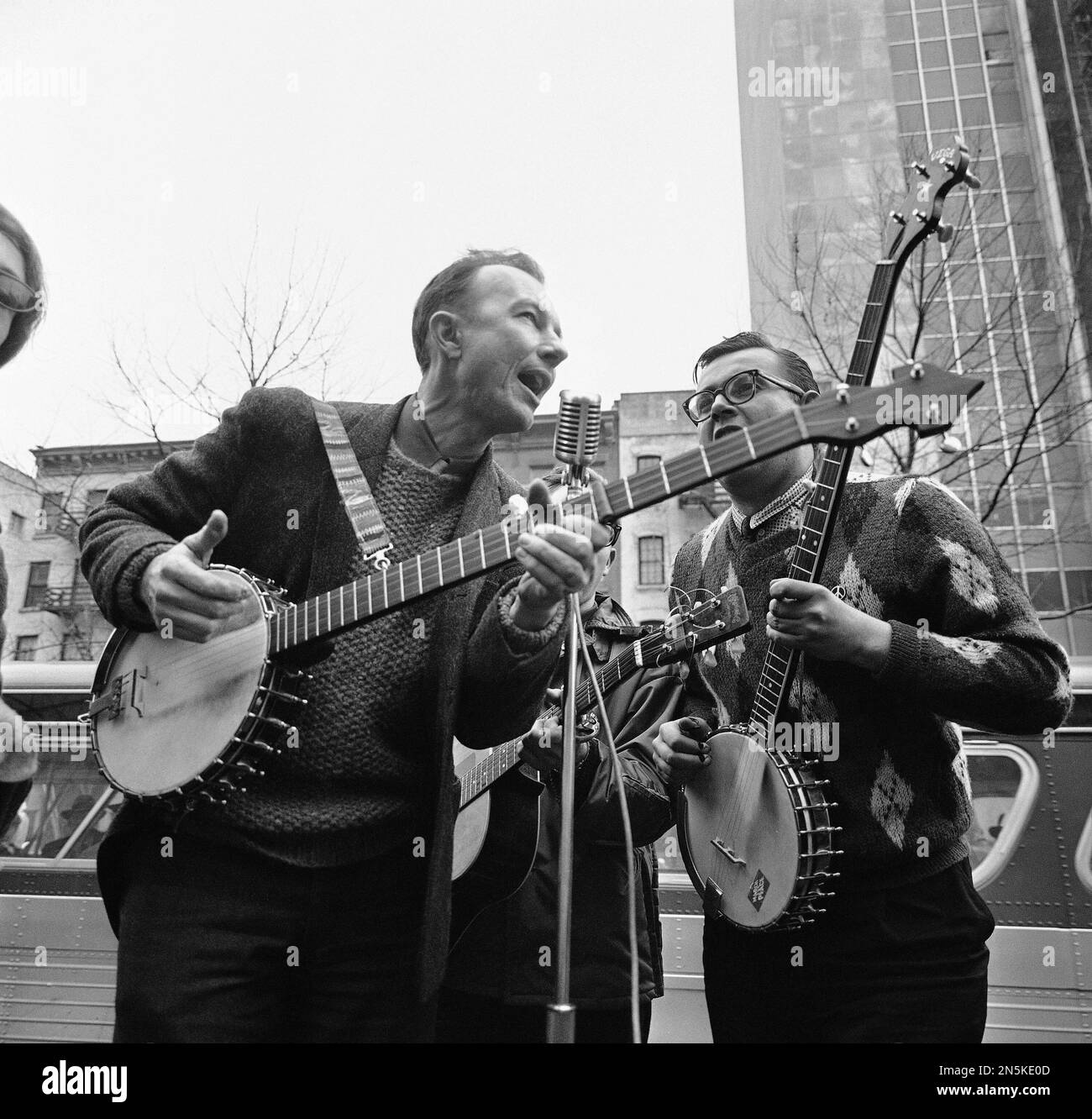 File-This May 13, 1975, file photo shows folk singer Pete Seeger, left ...