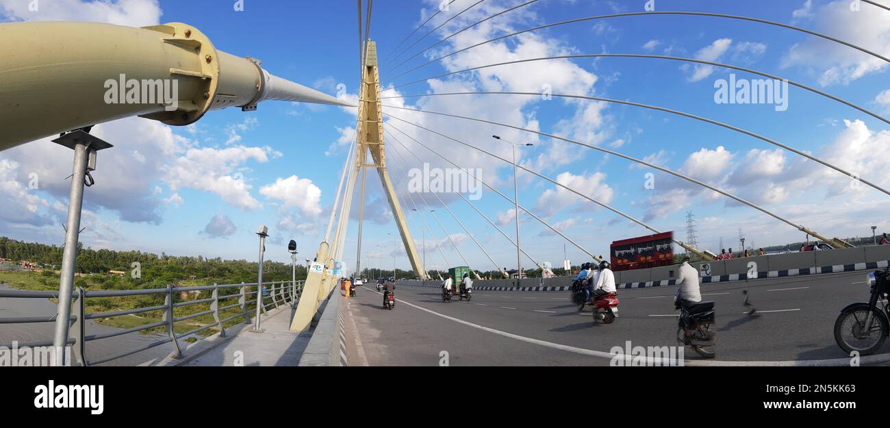 Signature bridge delhi hi-res stock photography and images - Alamy