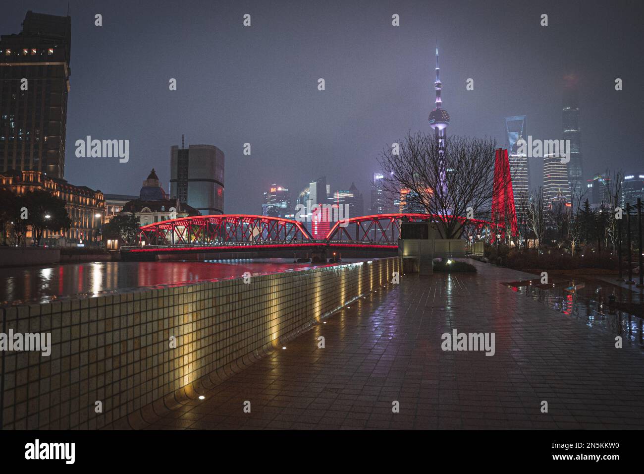 A view of the Waibaidu Bridge on Suzhou Creek overseeing Pudong at ...
