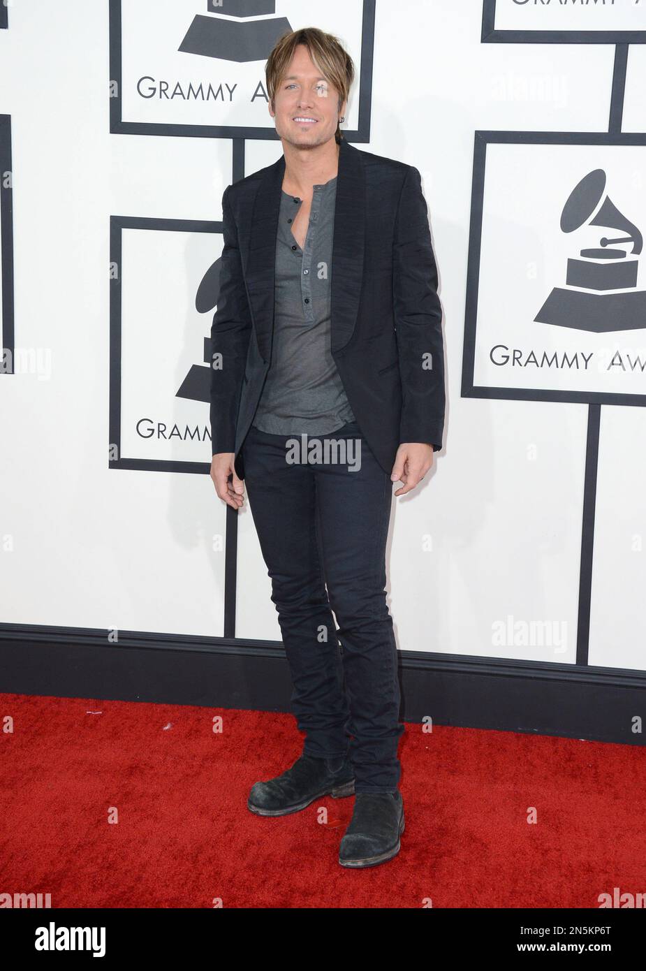 Keith Urban arrives at the 56th annual Grammy Awards at Staples Center ...