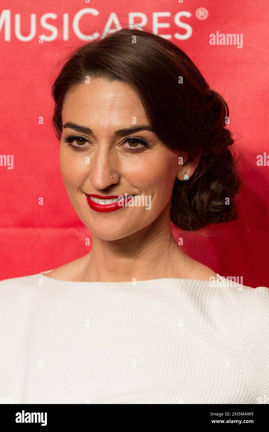 Singer Sara Bareilles arrives at the MusiCares 2014 Person of the Year ...