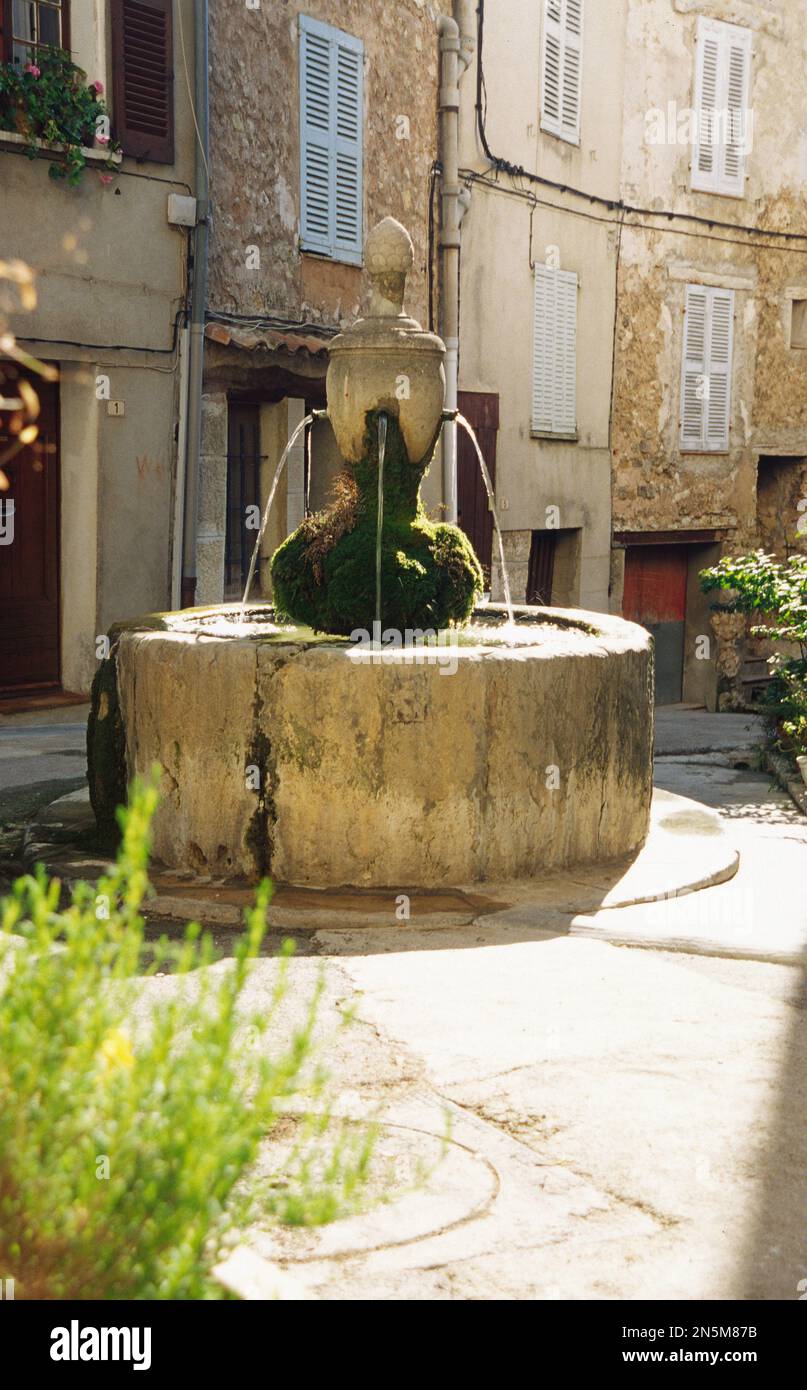 Village of bargemon hi-res stock photography and images - Alamy