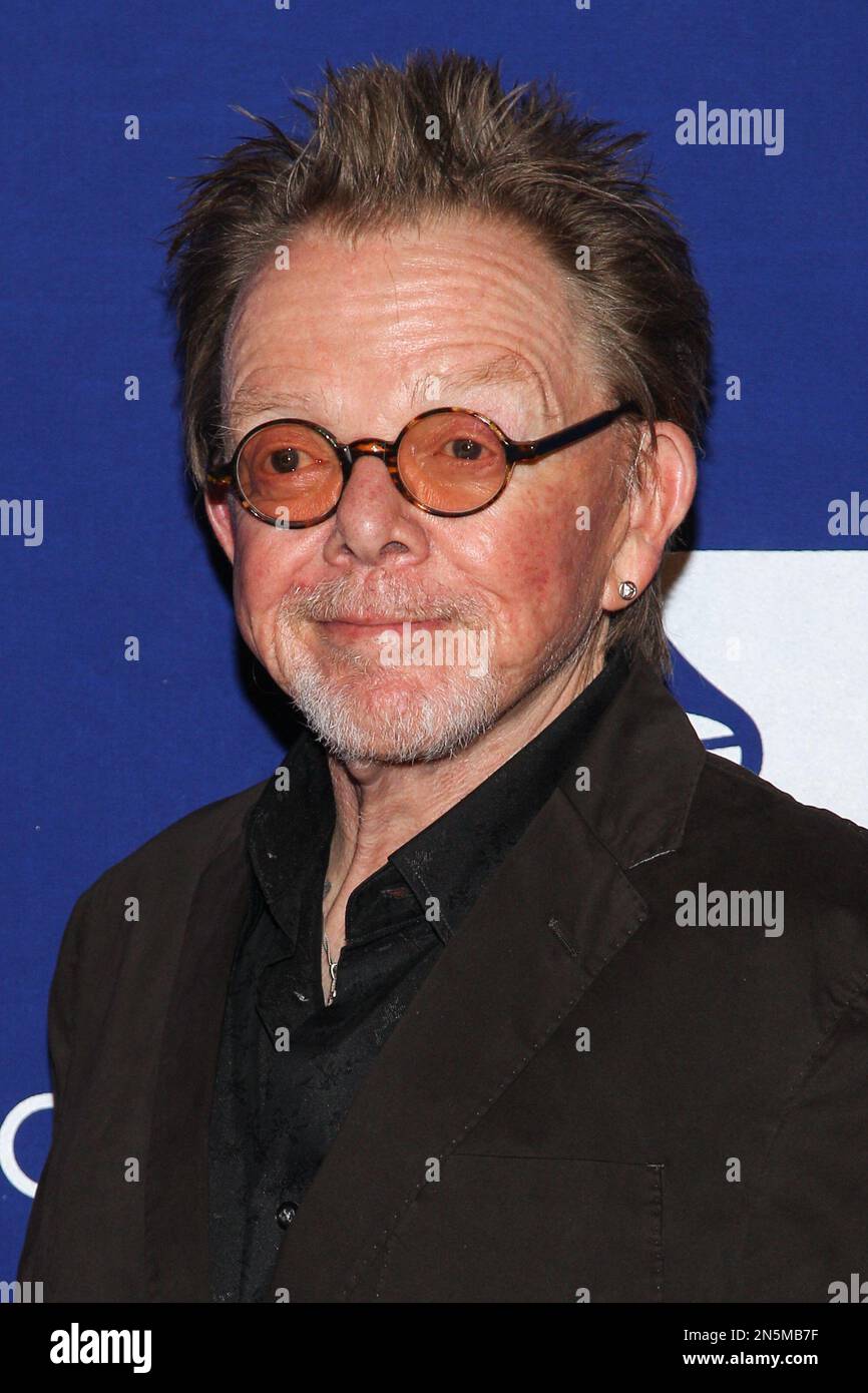 Singer-songwriter Paul Williams attends the 16th Annual GRAMMY ...