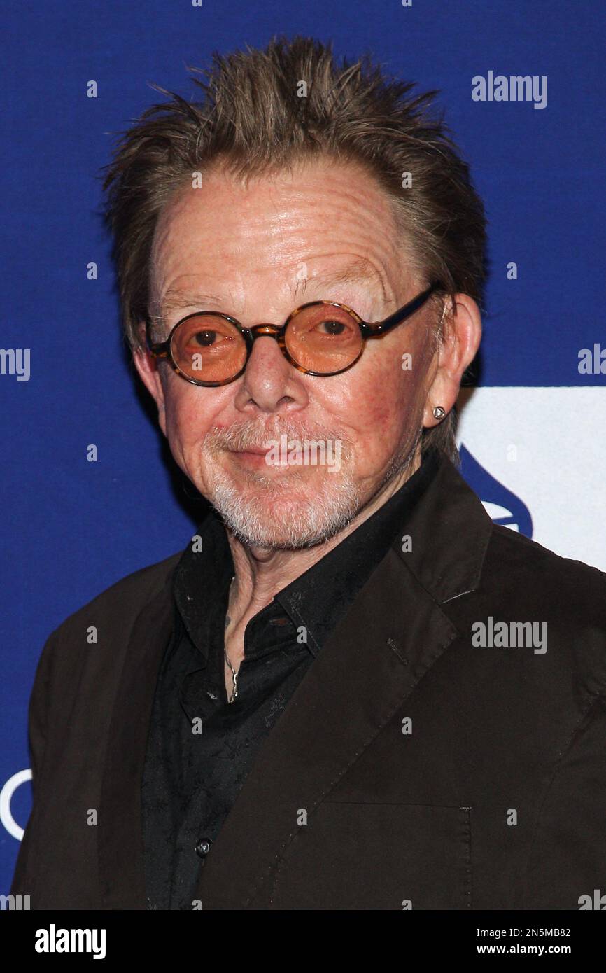 Singer-songwriter Paul Williams attends the 16th Annual GRAMMY ...