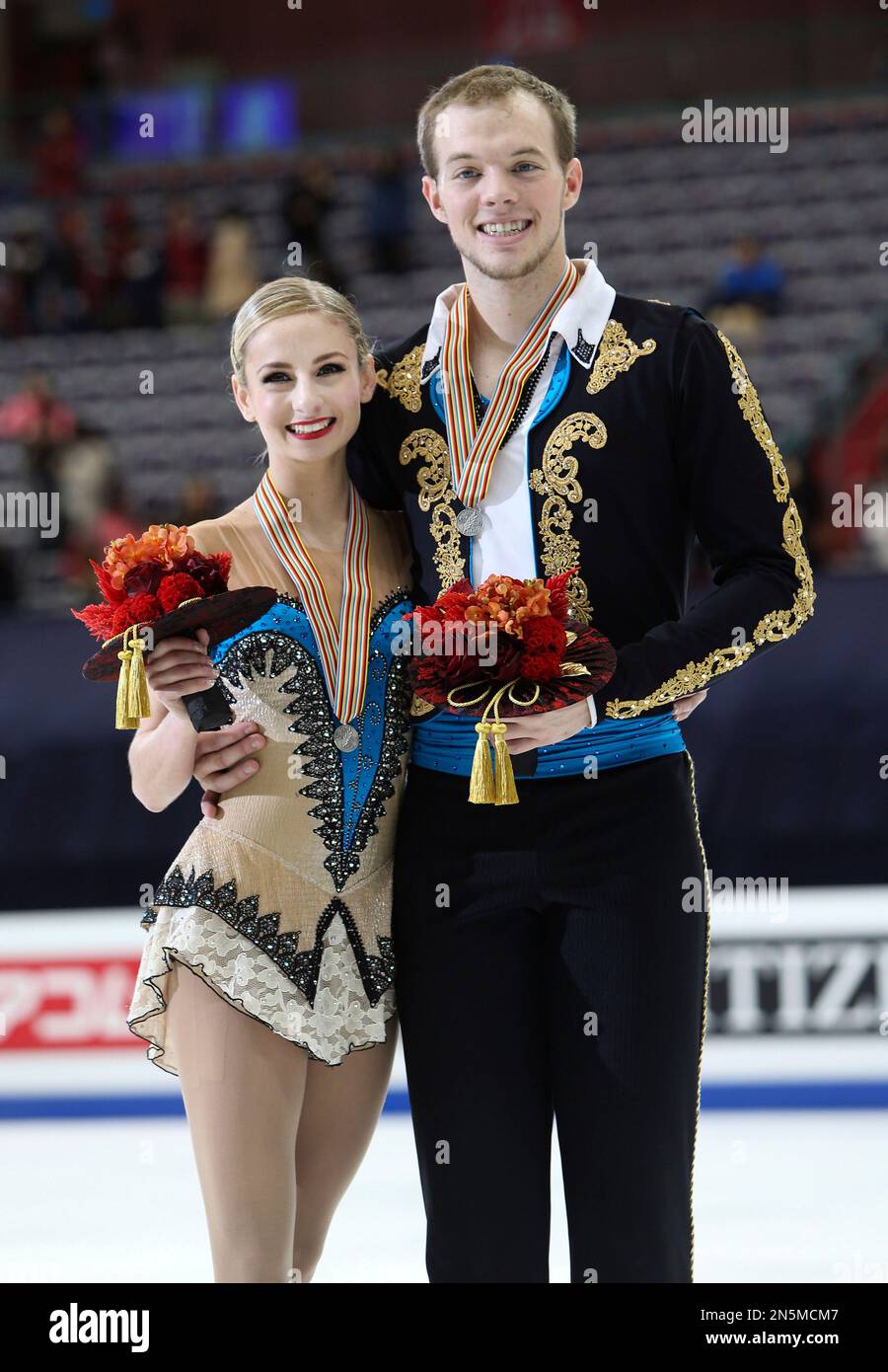 Tarah Kayne and Daniel O'Shea of the United States pose with their ...