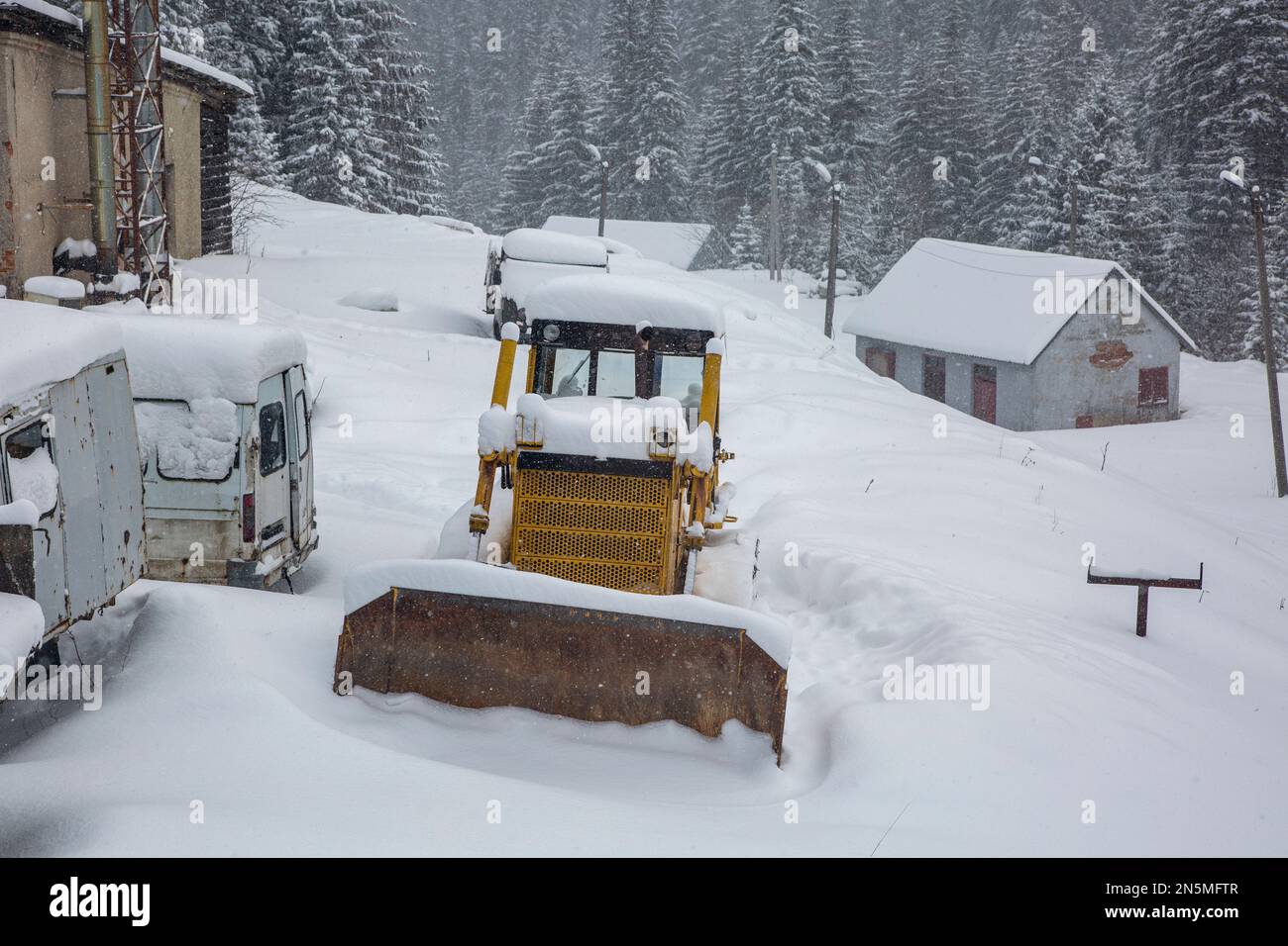 Ice storm frozen vehicles hi-res stock photography and images - Alamy