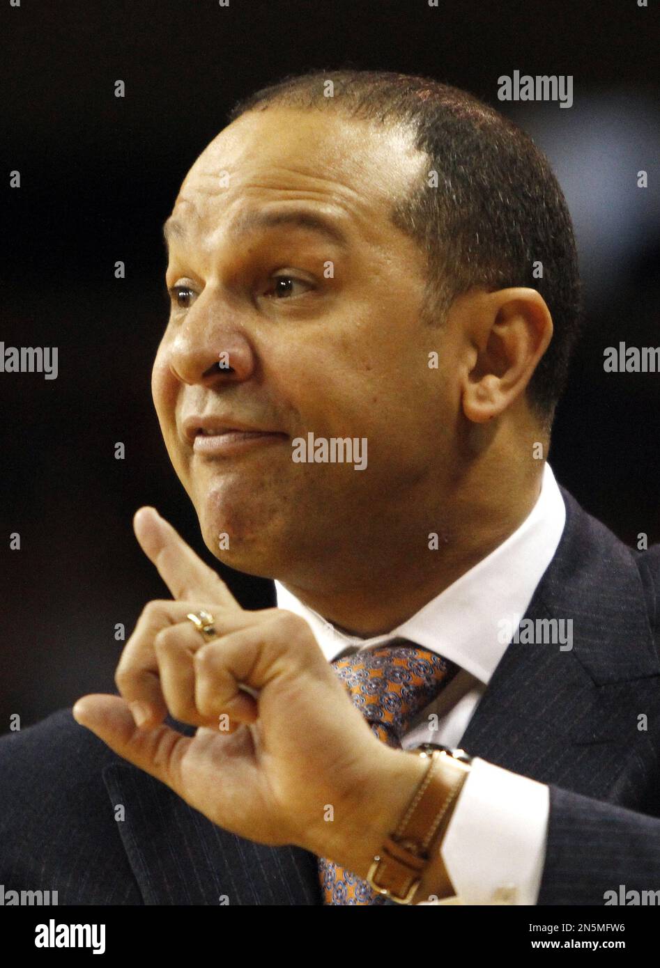 Auburn head coach Tony Barbee talks to players during game play against ...