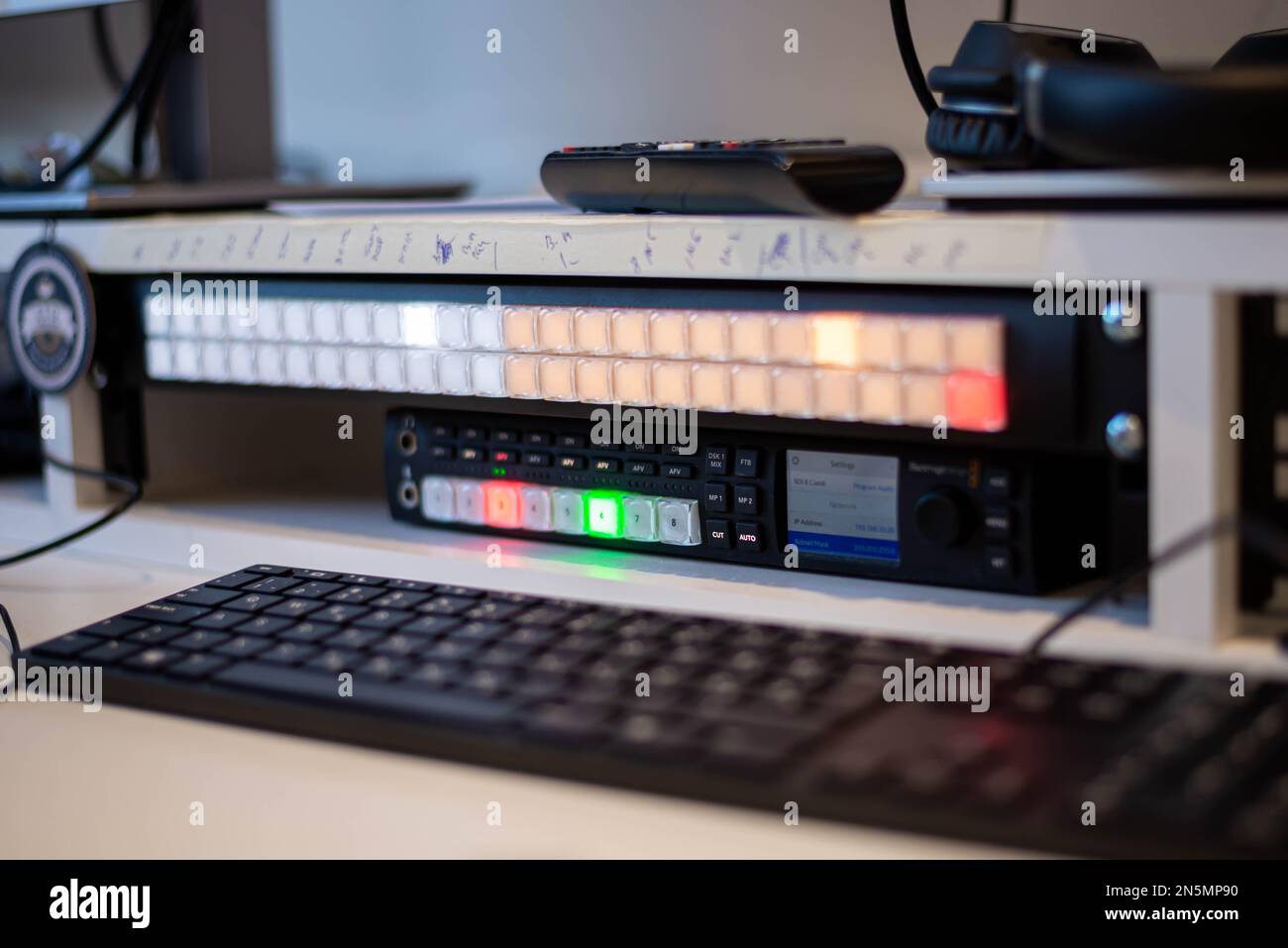 Vision mixer hi-res stock photography and images - Alamy