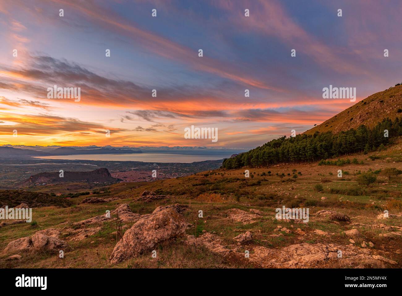 Panoramic view on Castellammare gulf at dusk from the Romitello ...