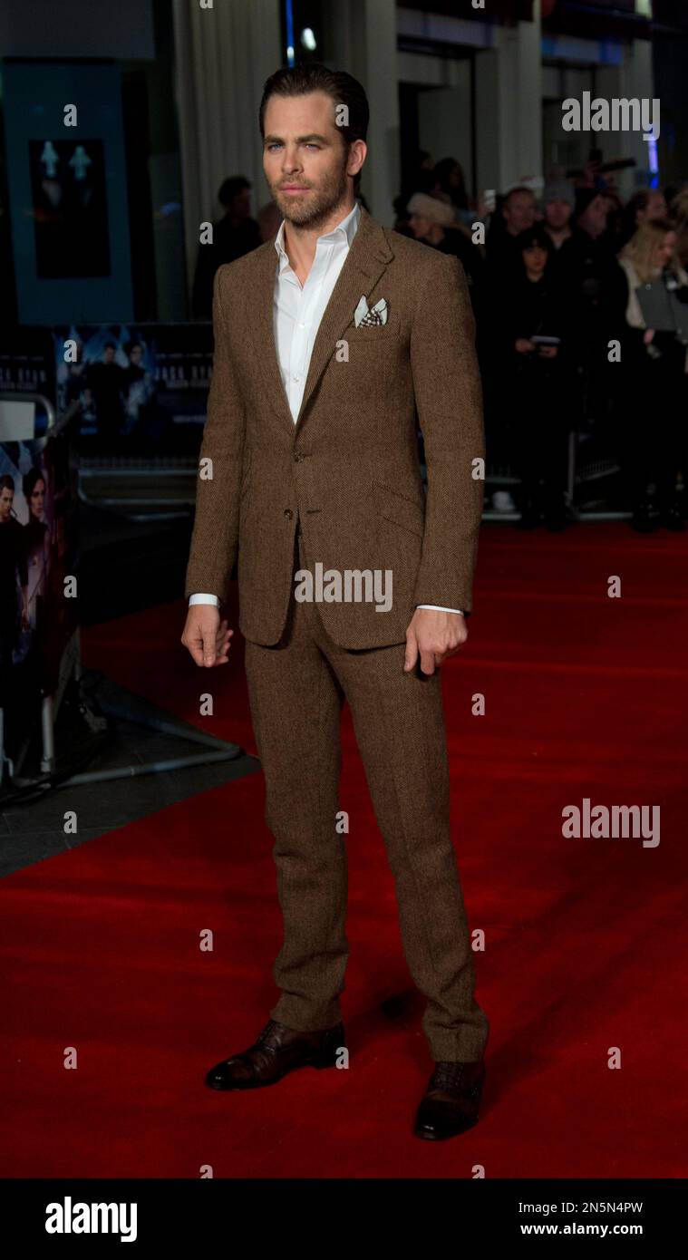 U.S actor Chris Pine arrives on the red carpet for the European ...