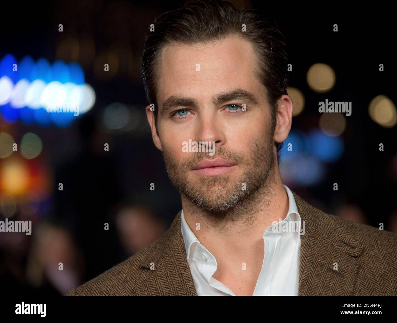 U.S actor Chris Pine arrives on the red carpet for the European ...