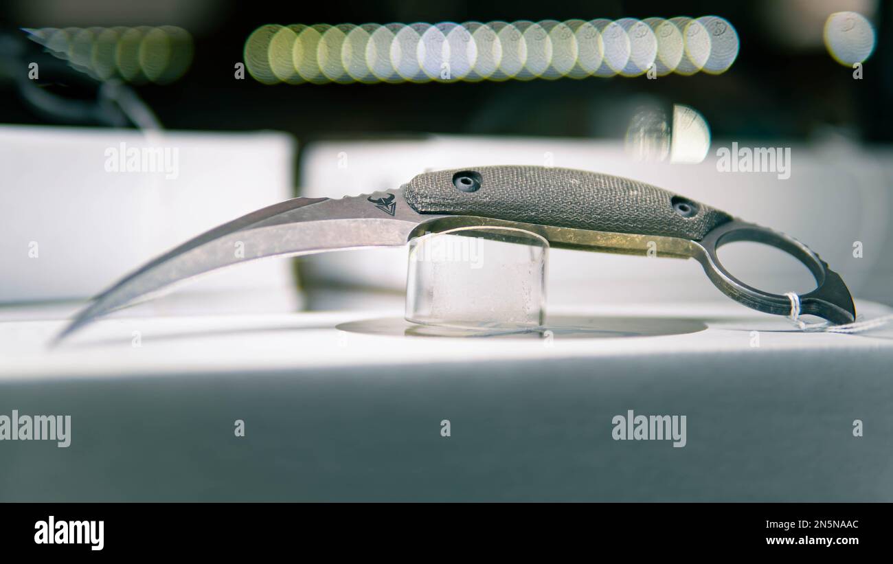 Curved knife hi-res stock photography and images - Alamy
