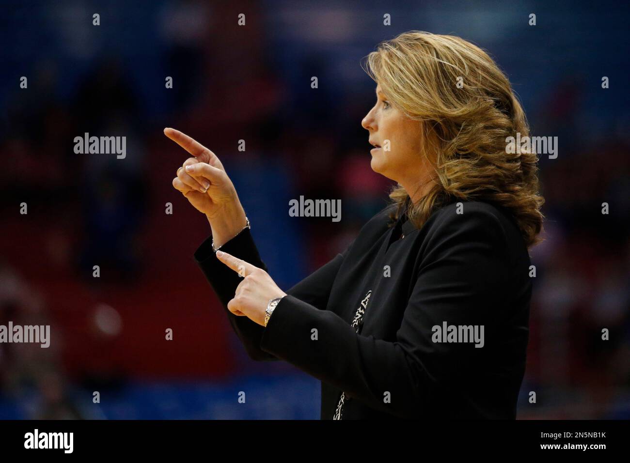 Kansas head coach Bonnie Henrickson during the first half of an NCAA ...