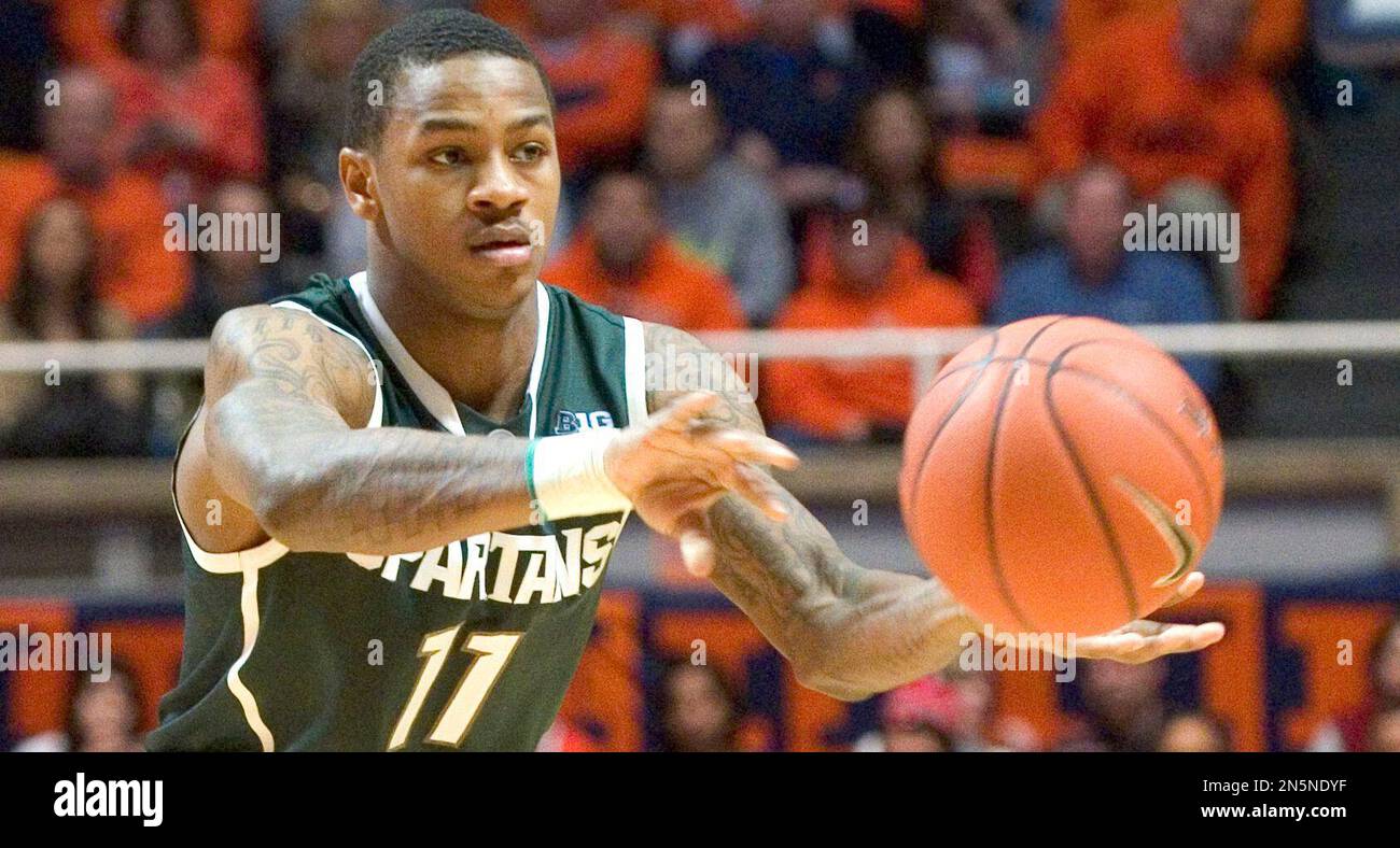 Michigan State's guard Keith Appling (11) during their NCAA college ...