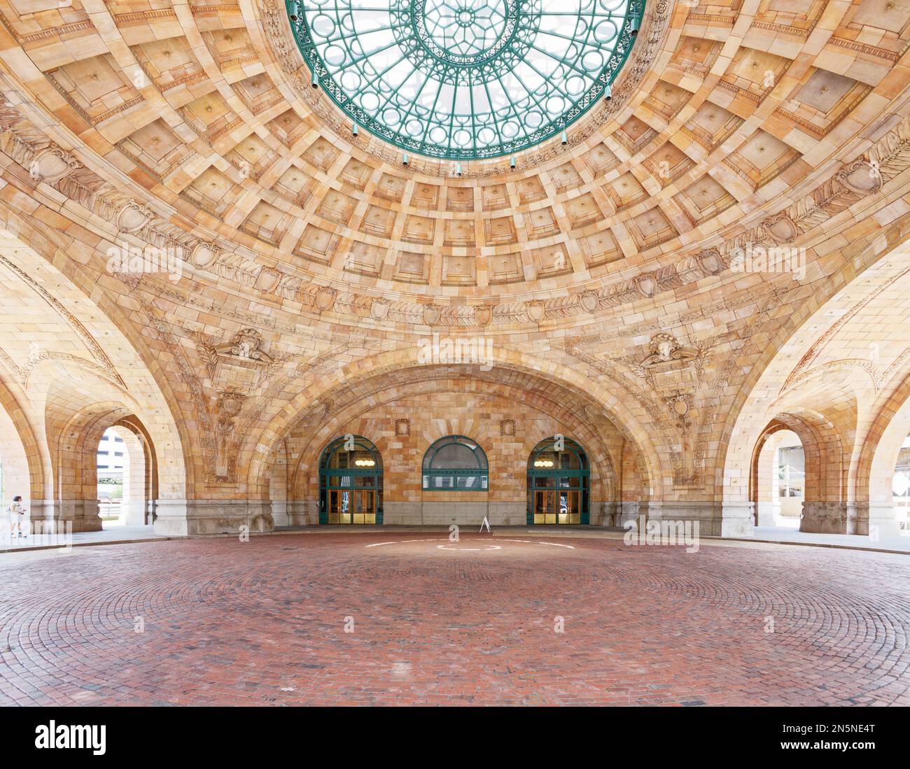Pittsburgh Downtown: The Pennsylvanian rotunda once sheltered ...