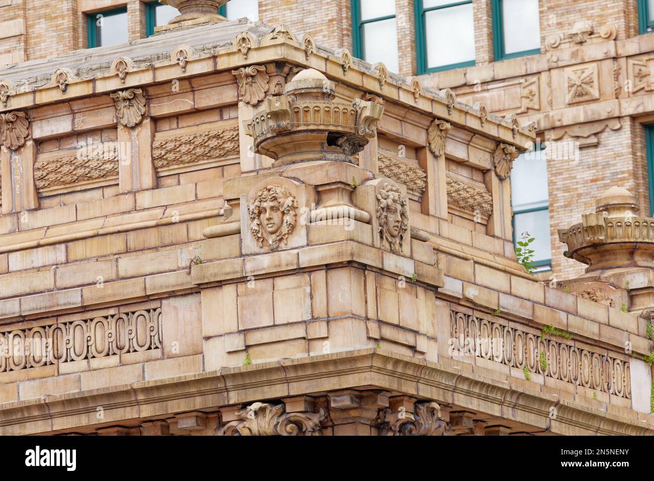 Pittsburgh Downtown: The Pennsylvanian’s Beaux Arts terra-cotta details ...