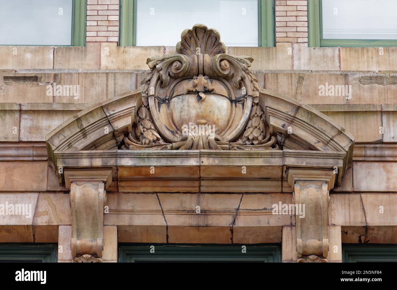 Pittsburgh Downtown: The Pennsylvanian’s Beaux Arts terra-cotta details ...