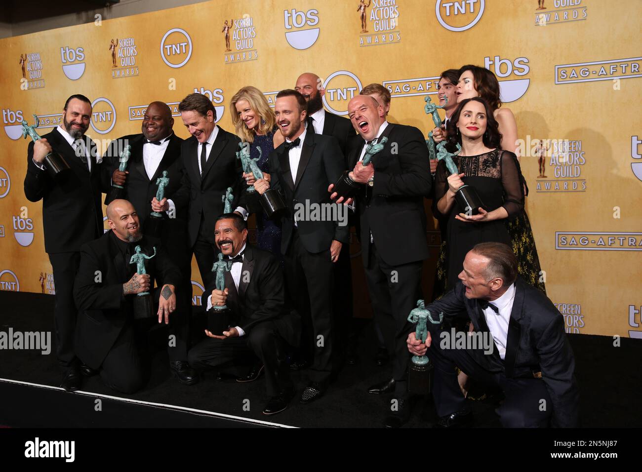 From left, back row Patrick Sane, Lavell Crawford, Bryan Cranston, Anna ...