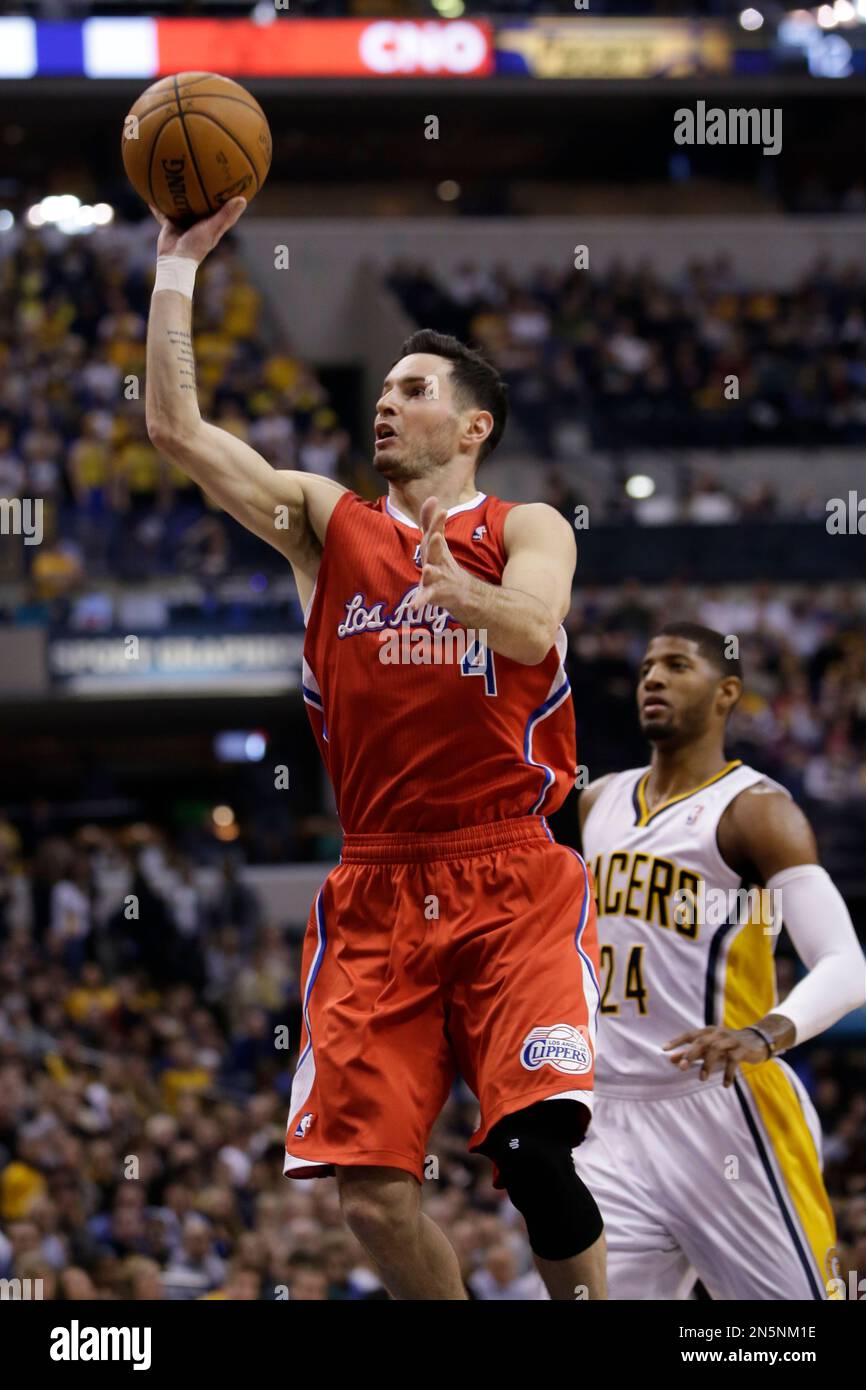 Los Angeles Clippers guard J.J. Redick (4) shoots during an NBA ...