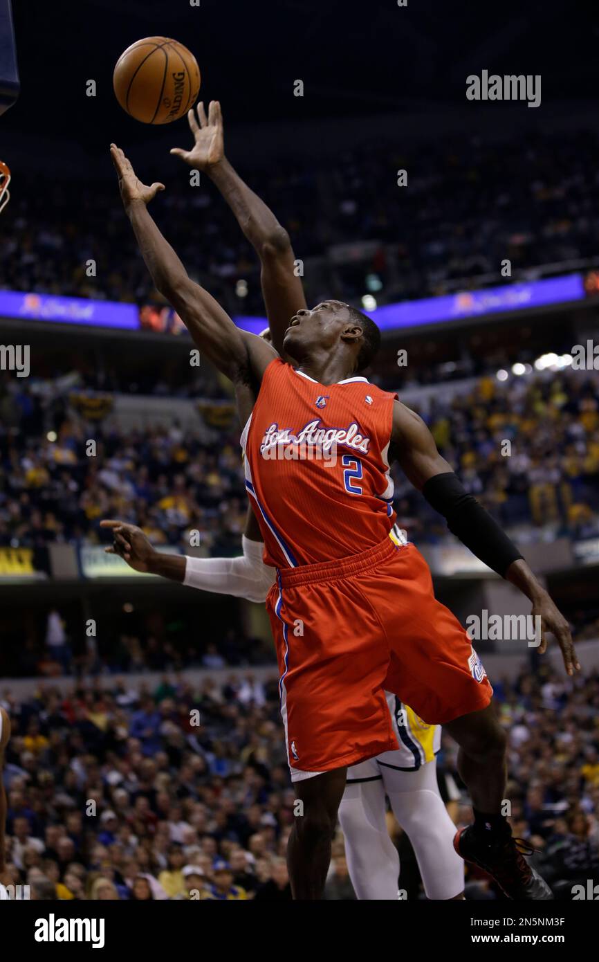 Los Angeles Clippers guard Darren Collison (2) shoots during an NBA ...
