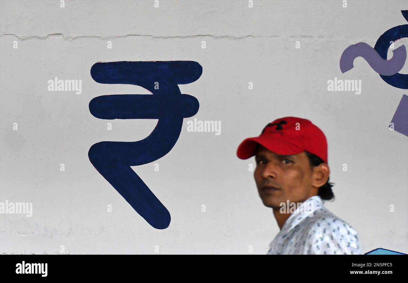 Mumbai graffiti hi-res stock photography and images - Alamy