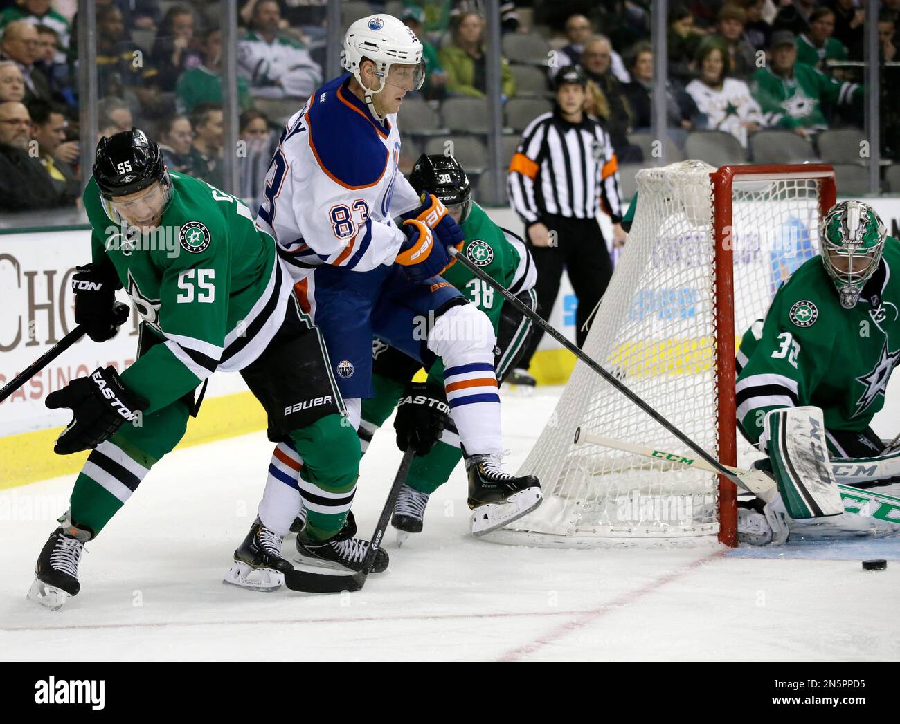 Dallas Stars' Sergei Gonchar (55) of Russia and Vernon Fiddler (38 ...