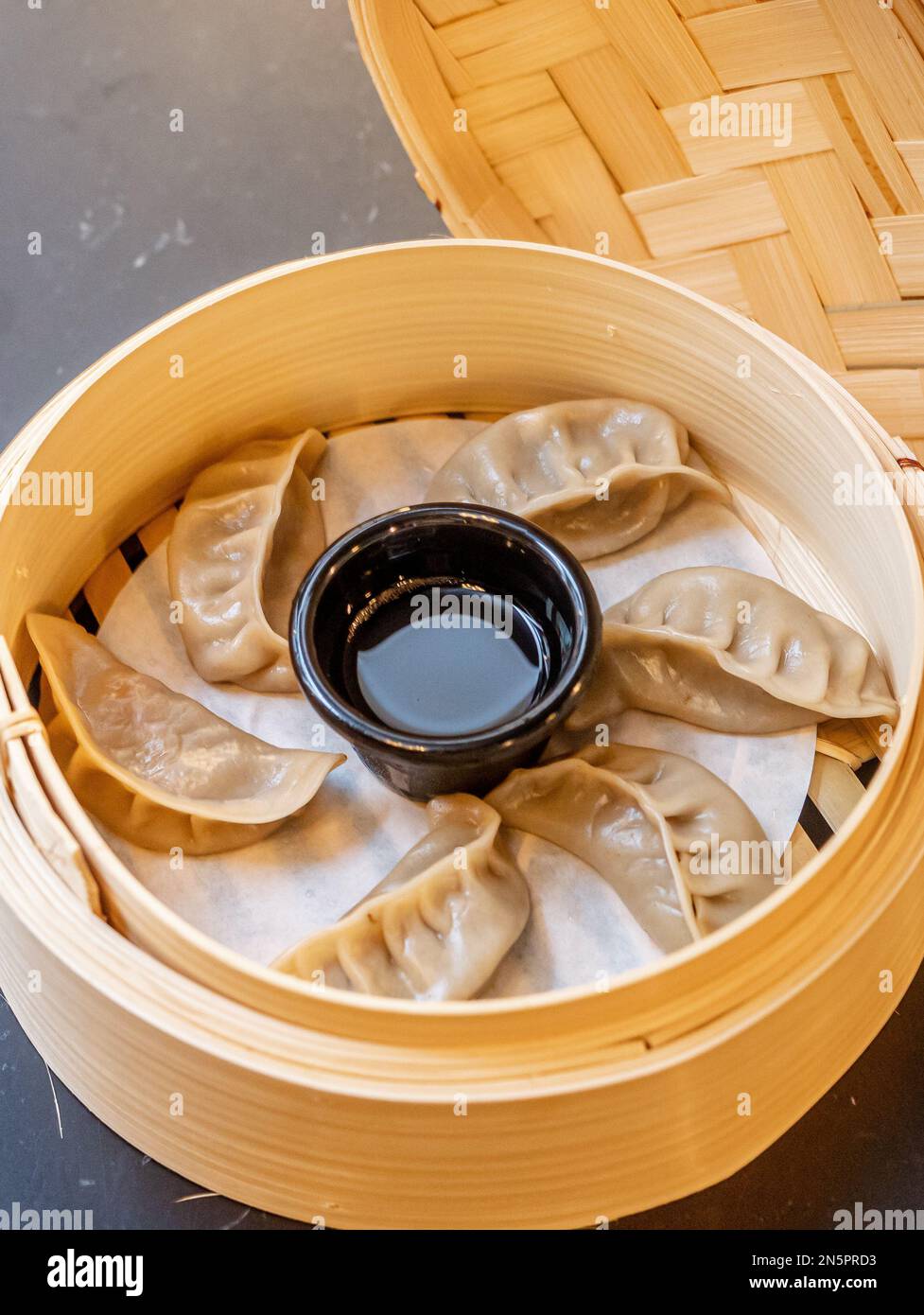Five dumplings hi-res stock photography and images - Alamy