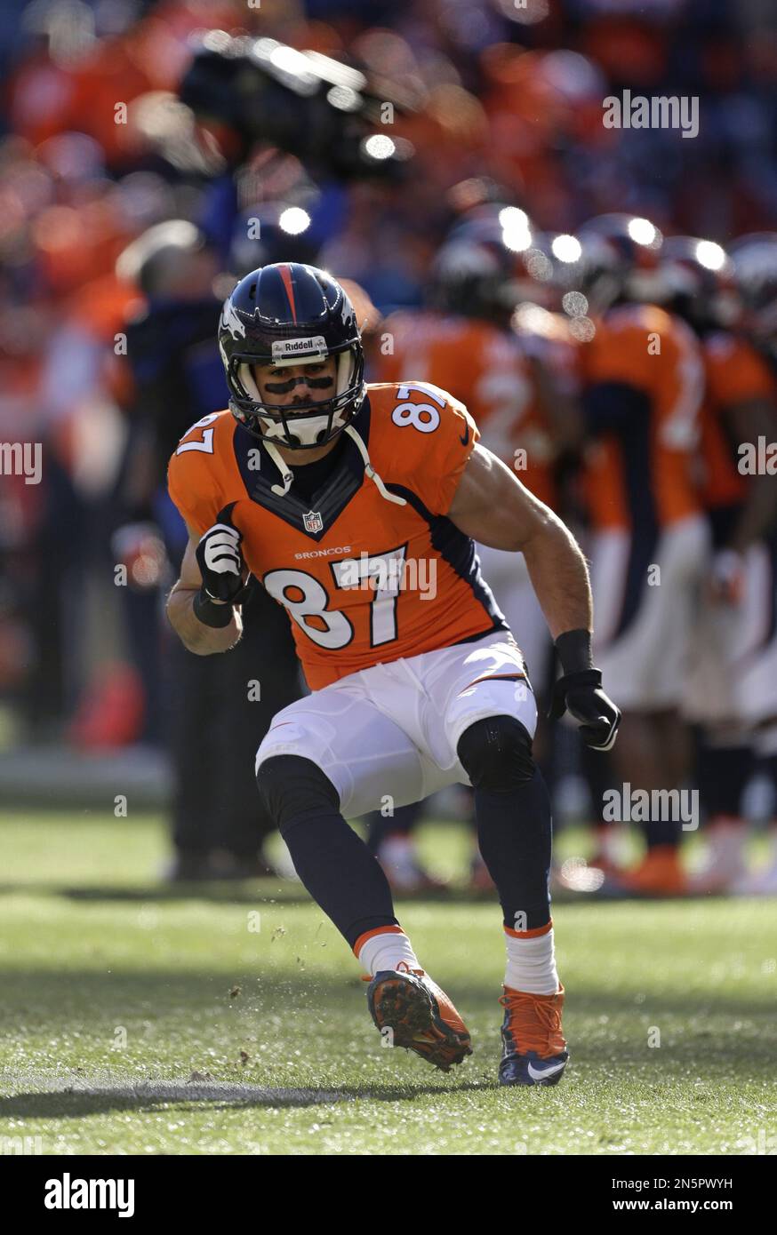 Denver Broncos wide receiver Eric Decker (87) warms up before playing ...