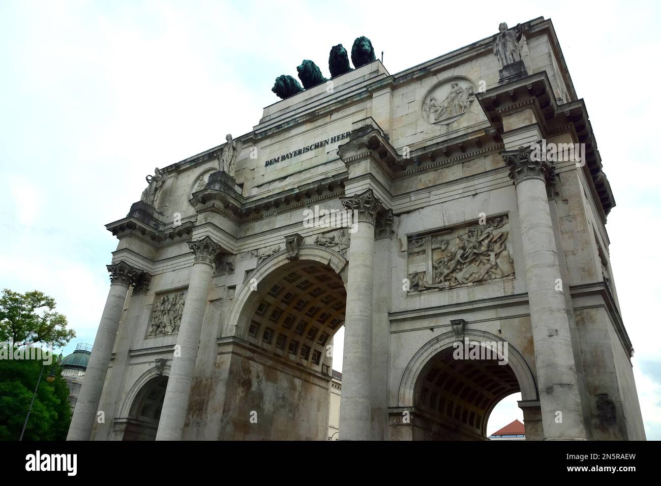 Siegestor, Victory Gate, memorial arch, Munich, München, Germany ...