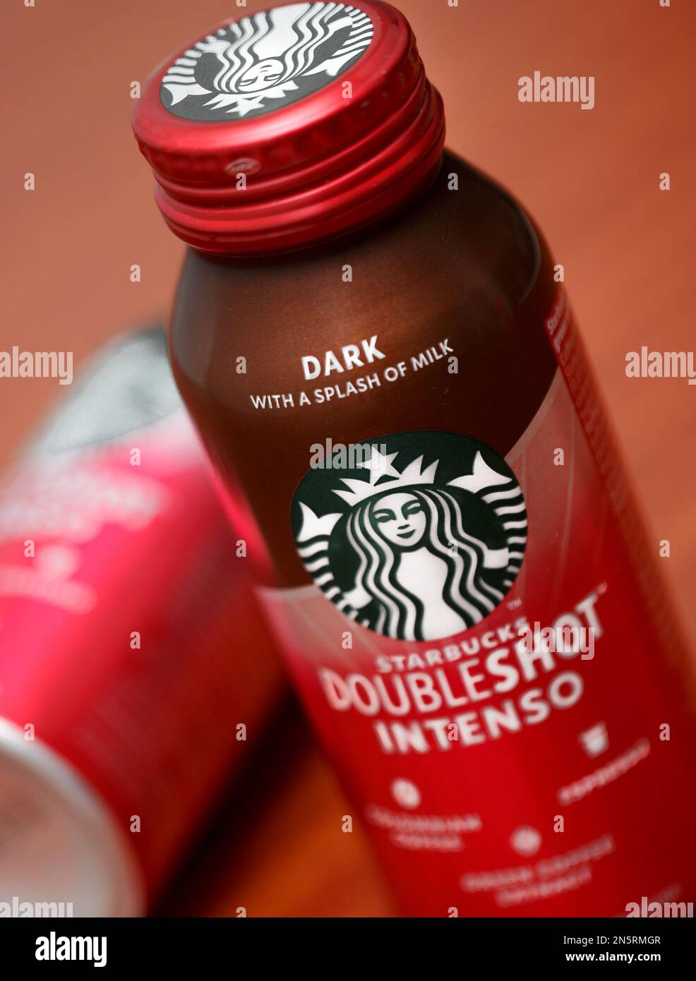 Starbucks packaging hi-res stock photography and images - Alamy