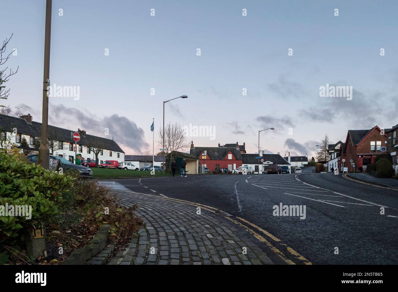 Drymen village square, the starting point of the Rob Roy Way long ...