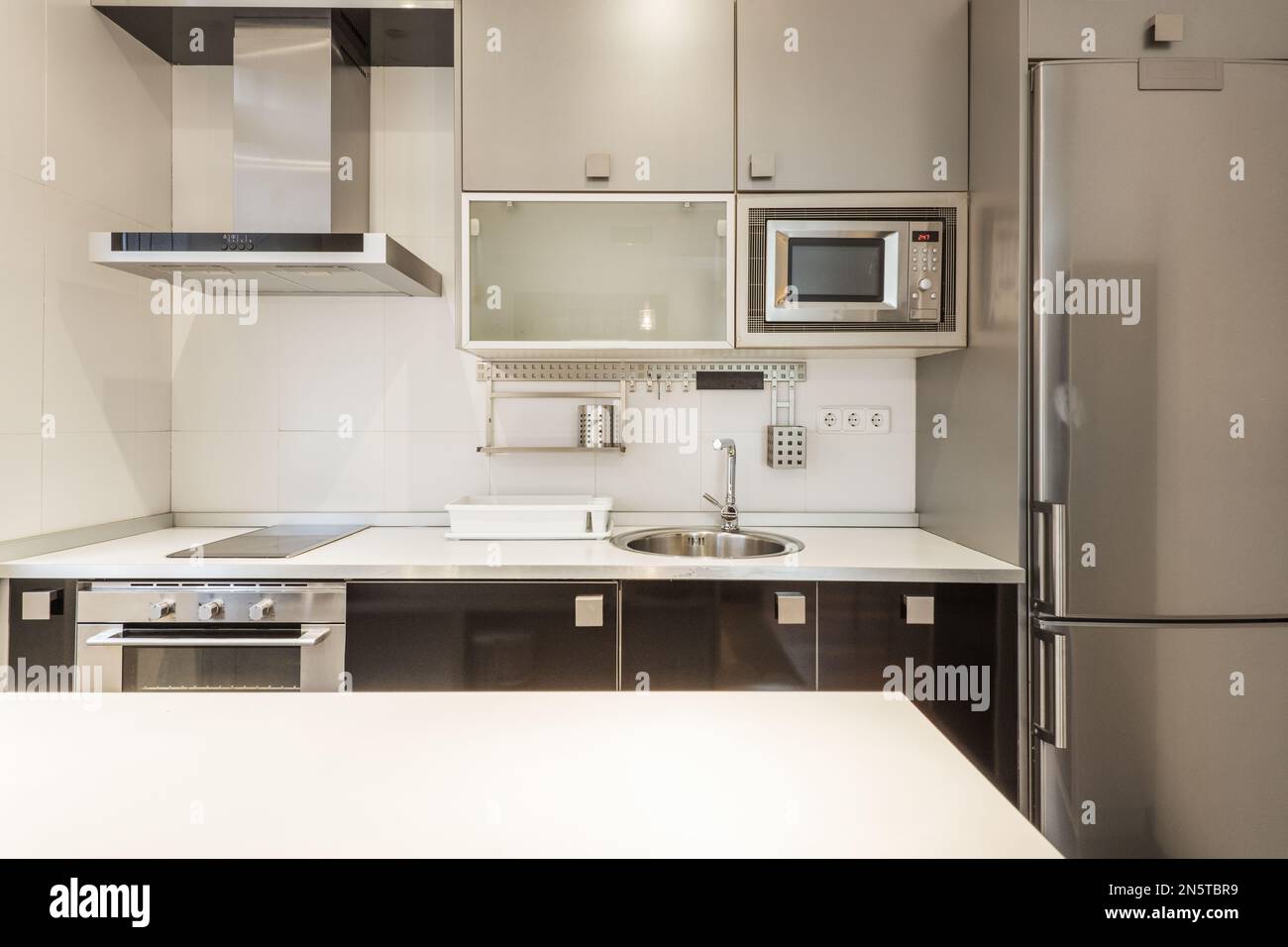 Cabinet stud hi-res stock photography and images - Alamy