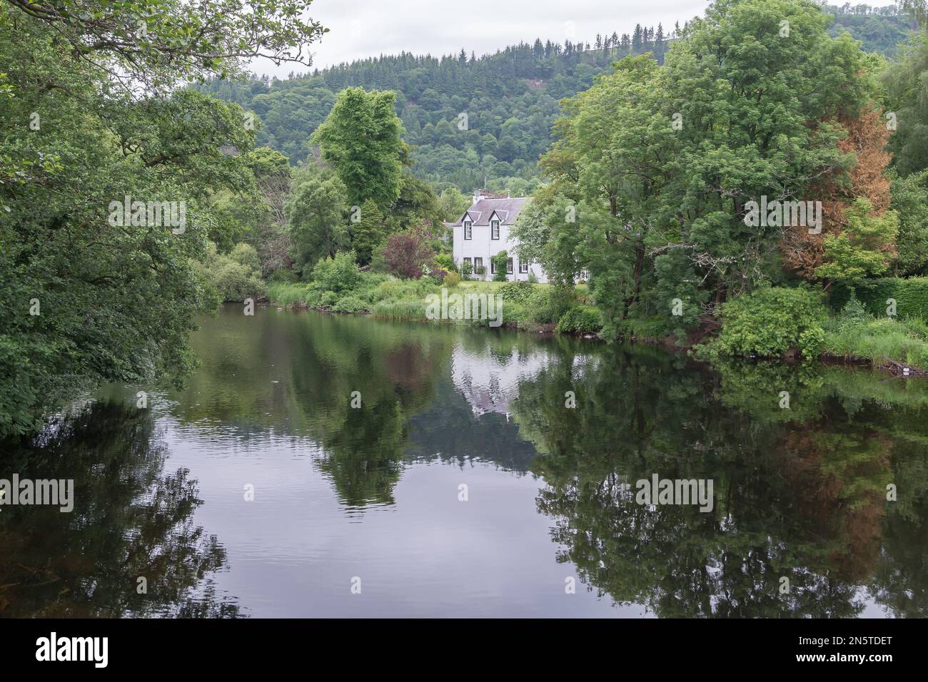 The River Teith, from the Rob Roy Way walking trail in Callander, Loch ...