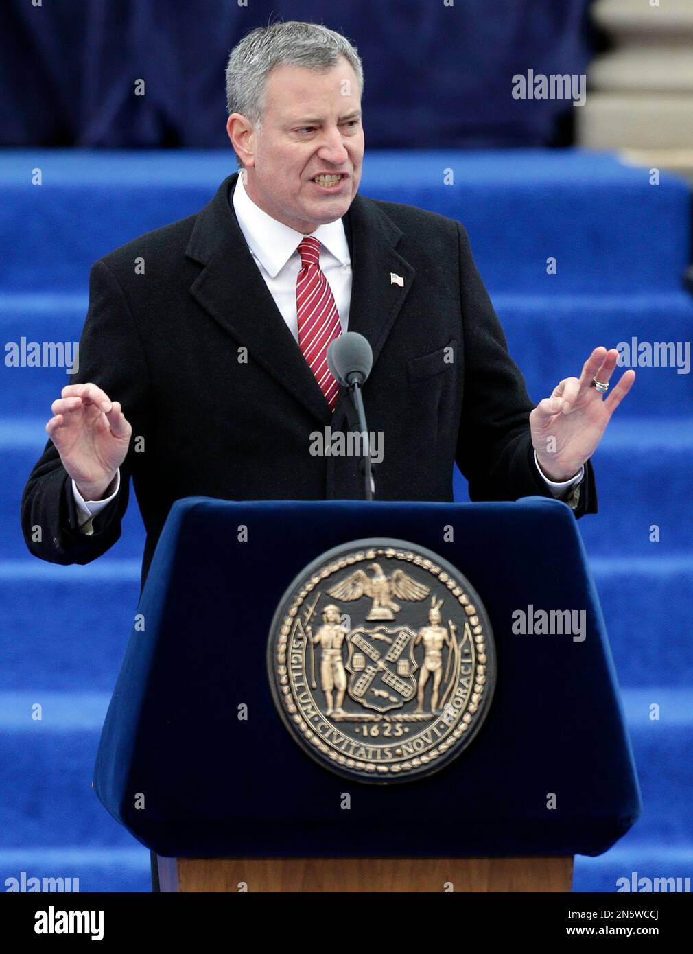 New York City Mayor Bill de Blasio speaks after taking the ceremonial ...